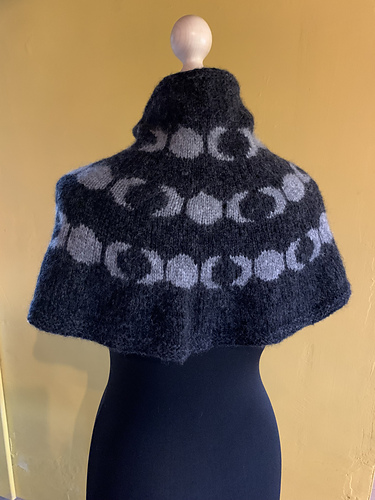 Ravelry: CATHERINE cape pattern by Mieke Van Damme