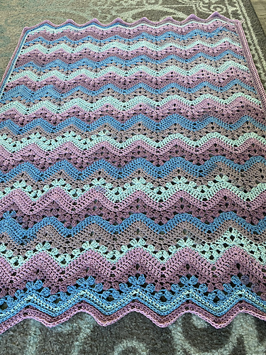 Ravelry: 6-Day Kid Blanket pattern by Betty McKnit