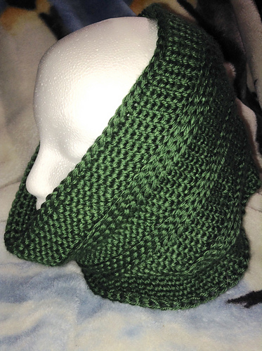 Ravelry: Simple Winter Cowl pattern by Jennifer Christensen