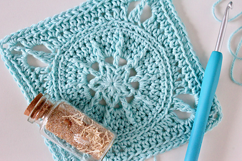 Ravelry: Tiny Star Square pattern by Mikaela Bates