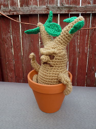 Ravelry: Mandrake and Mini Mandrake pattern by Kristel