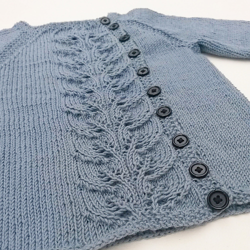 Ravelry: Autumn leaves jacket / Høstløvjakke pattern by Marianne J ...