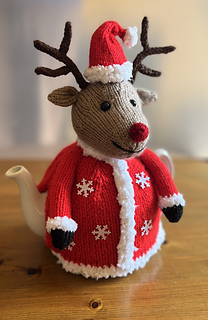 Ravelry: Festive Reindeer tea cosy pattern by Kim J Williams