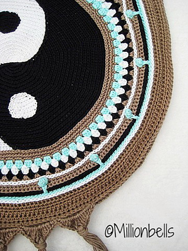 Ravelry: Yin Yang Purse Tote Bag pattern by Millionbells
