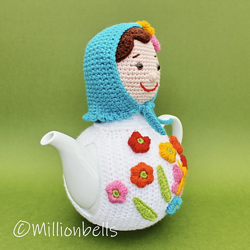 Ravelry: Russian Doll Tea Cosy Matryoshka pattern by Millionbells