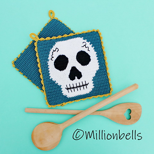 Ravelry: Potholders Creepy Skull Kitchen Decor pattern by Millionbells