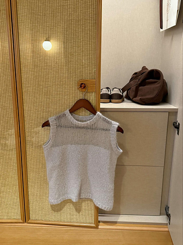 Ravelry: Elle Tee pattern by Vicyyy