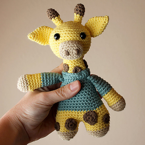 Ravelry: Giraffe - Animalius pattern by Anabel Catalan