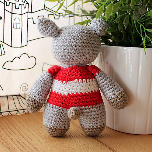 Ravelry: Rhino - Animalius pattern by Anabel Catalan