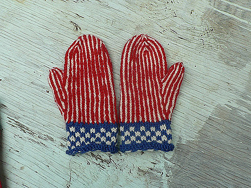 Ravelry: Striped Mittens pattern by Robin Hansen