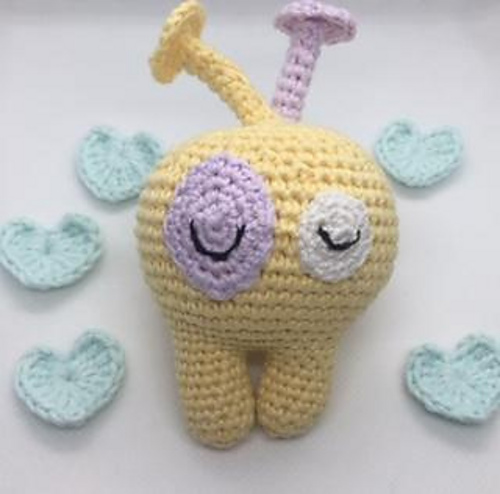 Ravelry: Peanut and Pip Aliens pattern by Perrie@ Mintilla