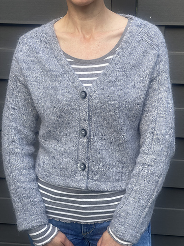 Ravelry: Conti Cardigan pattern by Aneta Bleyer