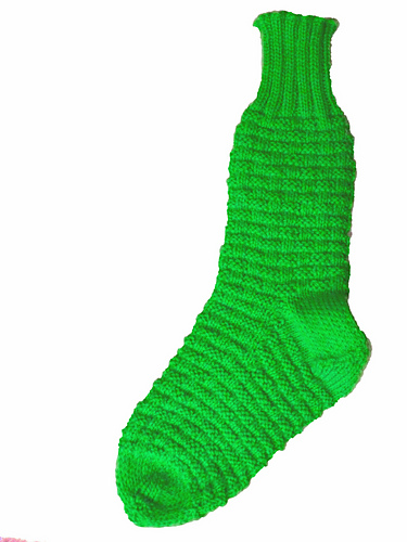 Ravelry: Travelry Basket Weave Socks pattern by Mrs Buttons