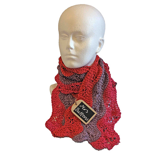 Ravelry: Japanese Feather Reversible pattern by Mrs Buttons