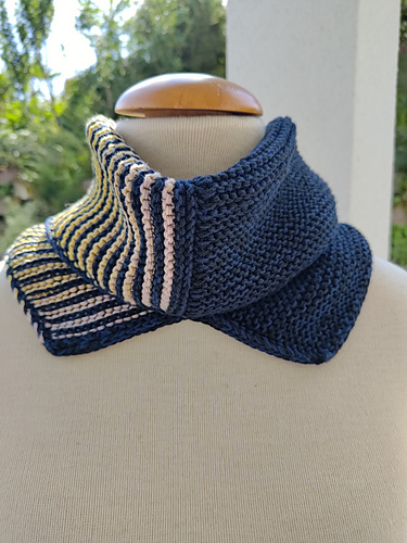 Ravelry: Exact Opposite pattern by Shana S. Cohen