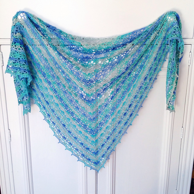 Ravelry: MissNeriss' Spring Shawl