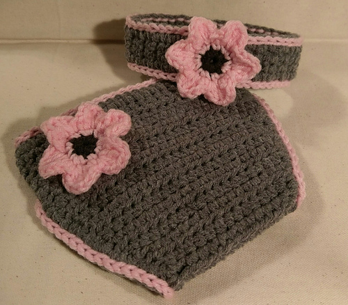 Ravelry: Easy Diaper Cover pattern by Carrey Reynolds