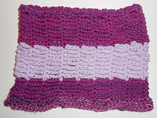 Ravelry: MmaCat's Soft Chains Cowl pinks