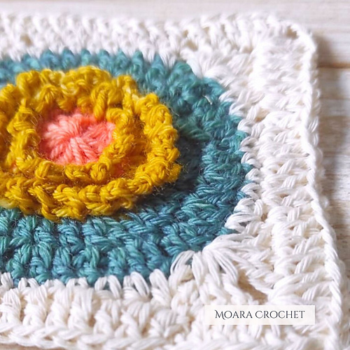 Ravelry: Modern Flower Granny Squares pattern by Roseanna Murray