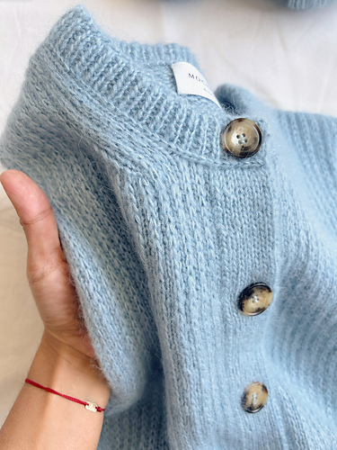 Ravelry: Roma vest pattern by Mochiknits