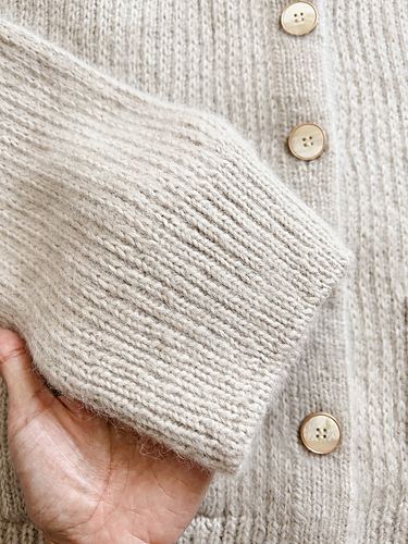 Ravelry: Cardigan Roma pattern by Mochiknits