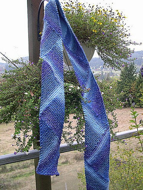 Ravelry: Triangle/Short Row Scarf pattern by Sheila Johnson