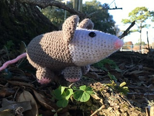 My possum Crochet pattern. https://www.ravelry.com/patterns/library/yam ...