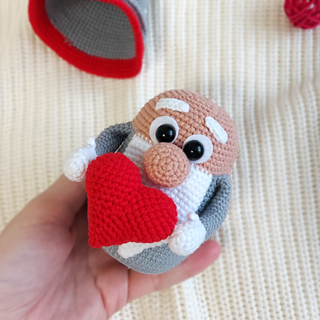 Ravelry: Gnome Valentine pattern by Shvetsova Olga