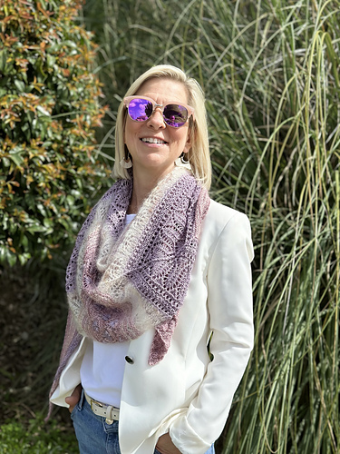 Ravelry: Cracklin Rose pattern by Cally Monster