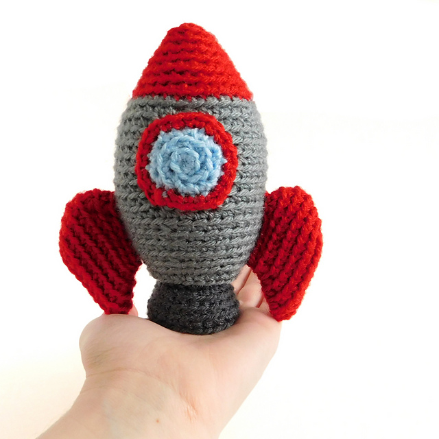 Ravelry: Mini Rocket Ship pattern by Alyssa Voznak