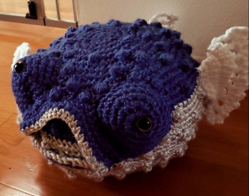 Ravelry: Peter the Puffer Fish Pillow pattern by Kait Vickers