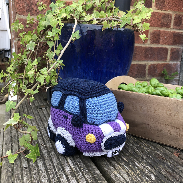 Ravelry: MoreMiriam's Crochet Mini Cooper