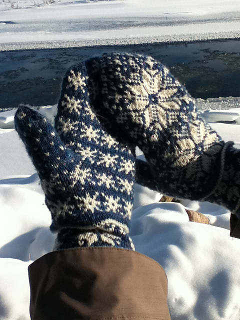 Ravelry: Snowflakes in Starry Skies Mittens pattern by Rowan Martindale