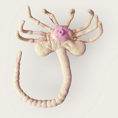 Ravelry: Facehugger pattern by James Hemsley