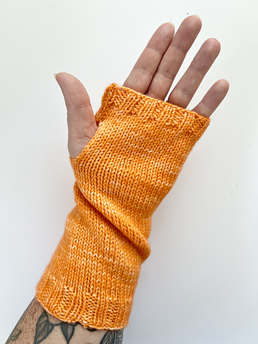 Ravelry: Base Doodle Fingerless Mitts pattern by Jamie Lomax