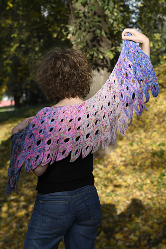 Ravelry: Angel's Wing Shawl pattern by Lyudmila Aksenik Old