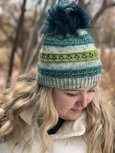 Ravelry: Holly Jolly Hat pattern by Jodi Brown