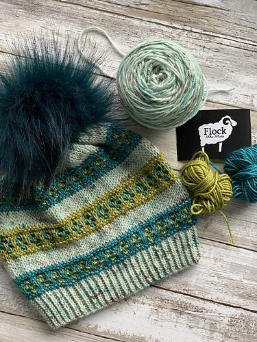 Ravelry: Holly Jolly Hat pattern by Jodi Brown