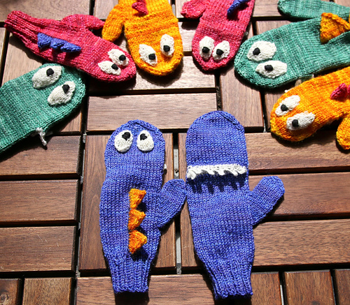 Ravelry: Convertible Monster Mittens pattern by Doreen Blask