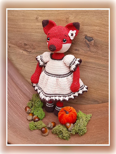 Ravelry: MISS FOXY - Fox with dress / Fuchs mit Kleid pattern by ...