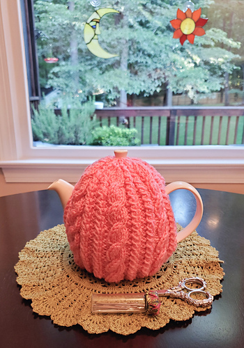 Ravelry: Cable Tea Cosy pattern by Patricia Evans
