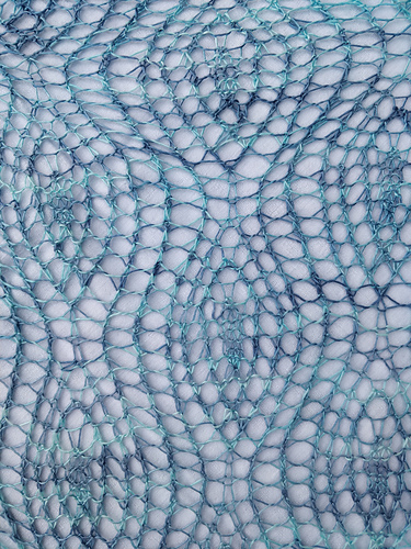 Ravelry: *FeatherLeaves* pattern by Birgit Freyer