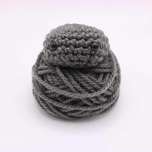 Ravelry: Pet Rock Amigurumi pattern by Li Howell
