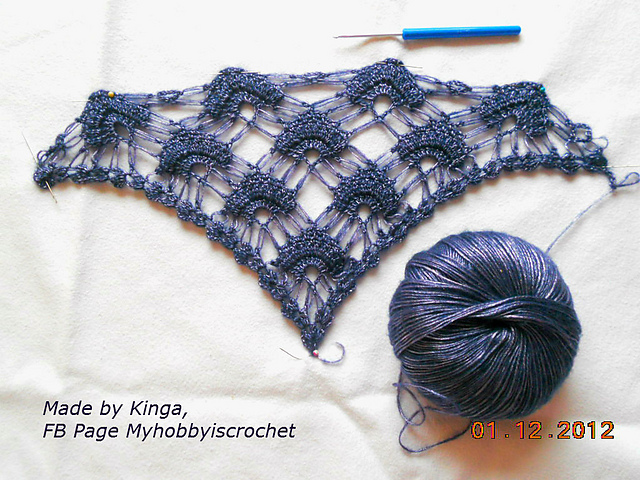 Ravelry: Myhobbyiscrochet's Triangular fancy fans shawl