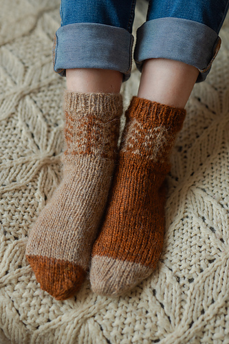 Ravelry: Hygge socks pattern by L'atelier cosy de Mymy