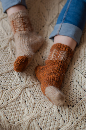 Ravelry: Hygge socks pattern by L'atelier cosy de Mymy