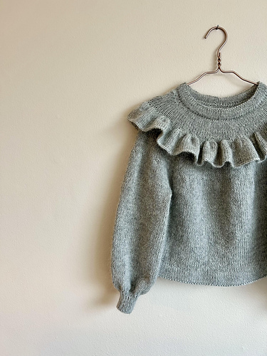 Ravelry: CHUNKY FRILL ME pattern by NORgardknitters