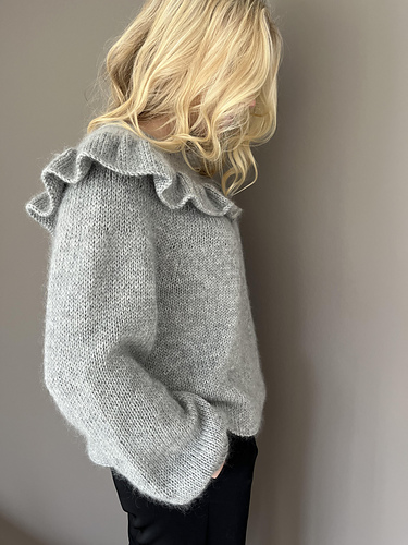 Ravelry: CHUNKY FRILL ME pattern by NORgardknitters