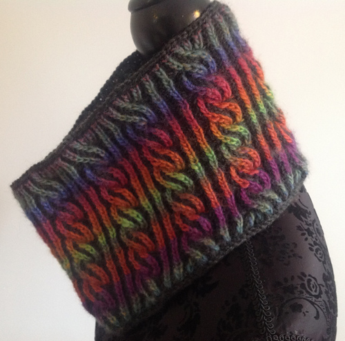 Ravelry: F729 Brioche Cable Cowl pattern by Vanessa Ewing
