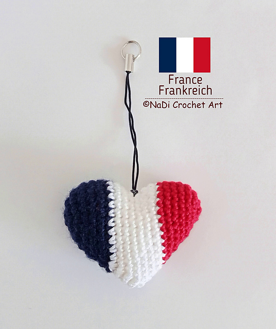 Ravelry: France flag 3-D heart. keychain pattern by Nadi Steiner